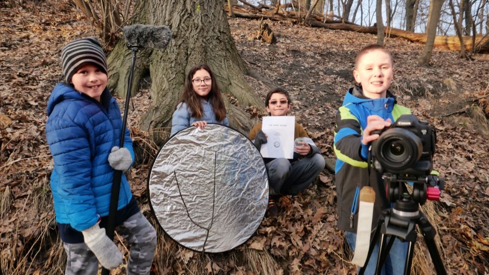 MON - JR Filmmaker 8 - 12 yrs (Winter 2022) » JR Art Lab